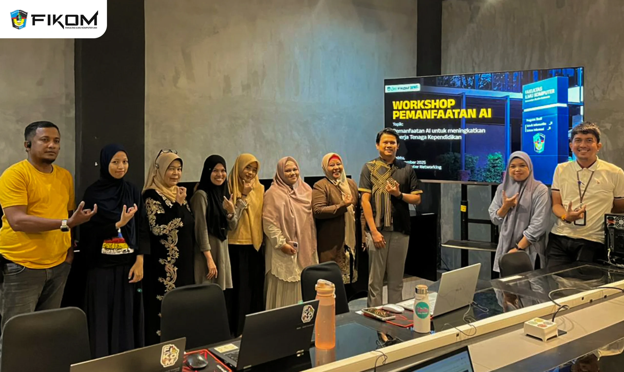 FIKOM UMI Gelar Workshop Pemanfaatan AI untuk Tingkatkan Kinerja Tenaga ...